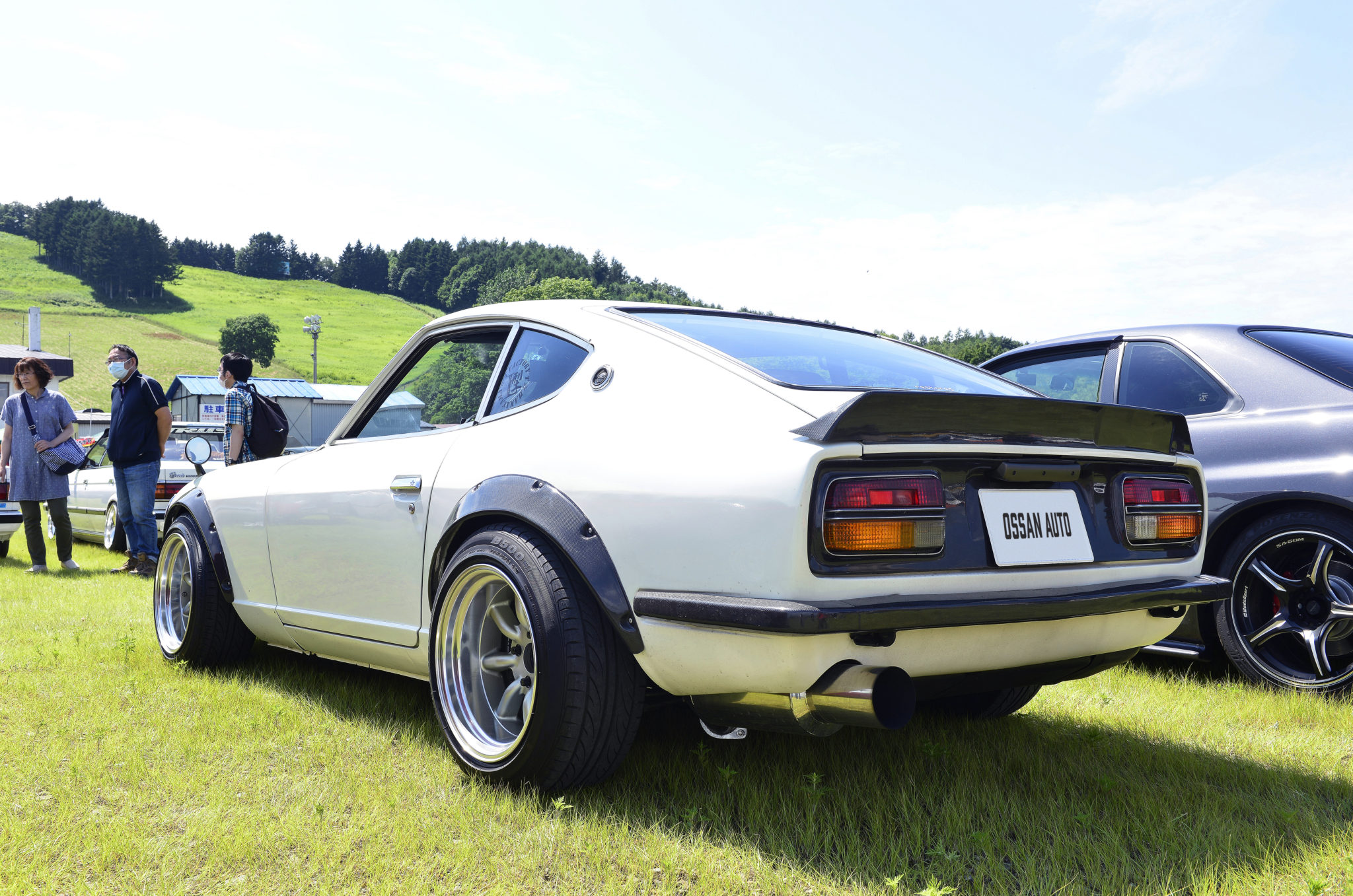 カーボンパーツをふんだんに取り入れたS30 | ossanauto